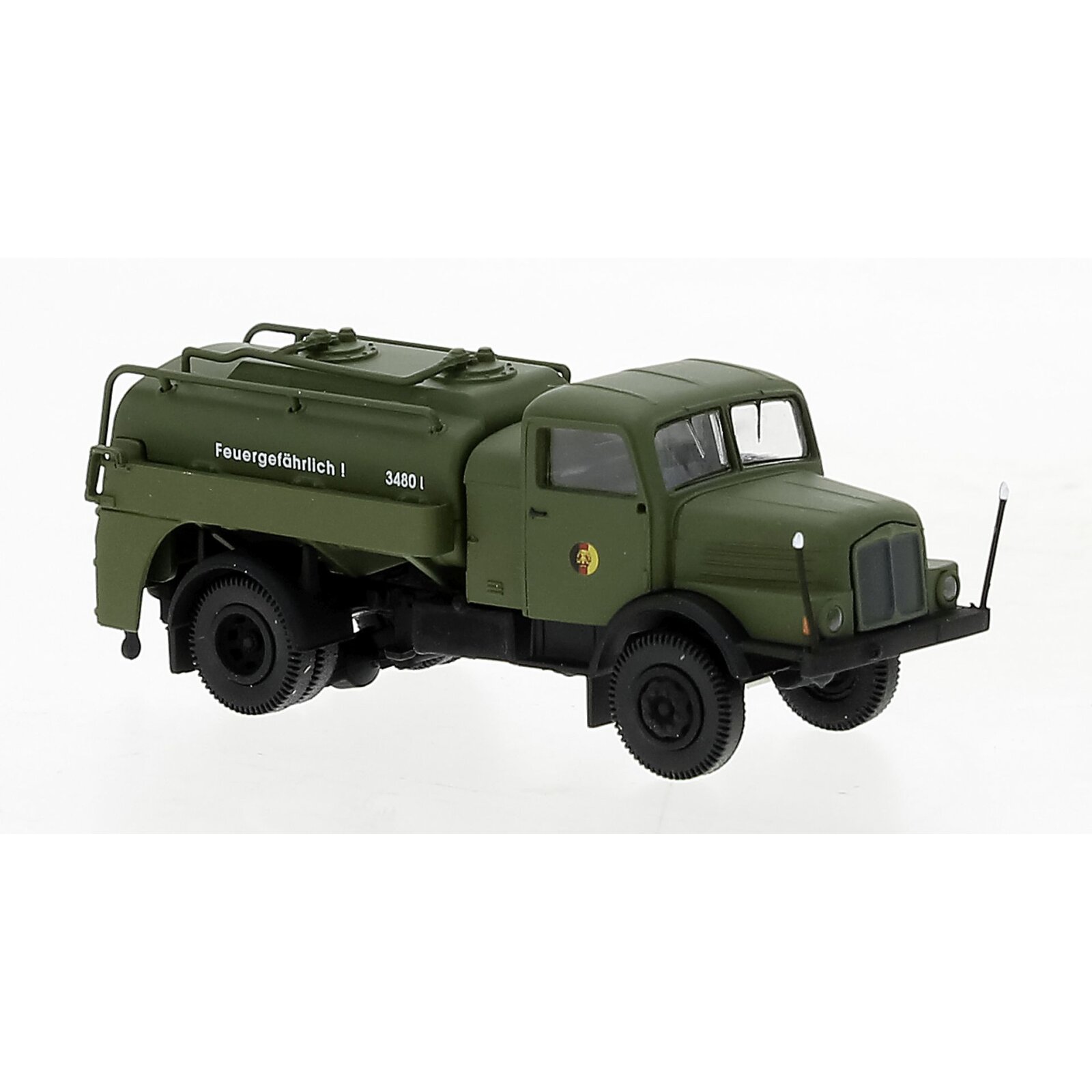 Brekina 71477 IFA S 4000-1 Tankwagen, NVA, 1960, Maßstab: 1:87
